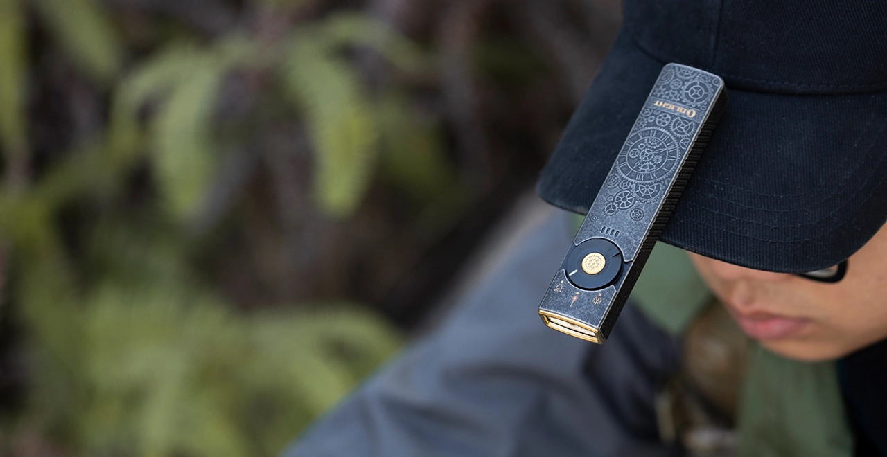 Arkfeld Pro Titanium Stonewashed Edition - Olight