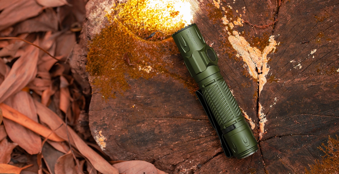 Warrior Ultra Tactical Flashlight 2500 Lumens OAL Material Tough - Olight