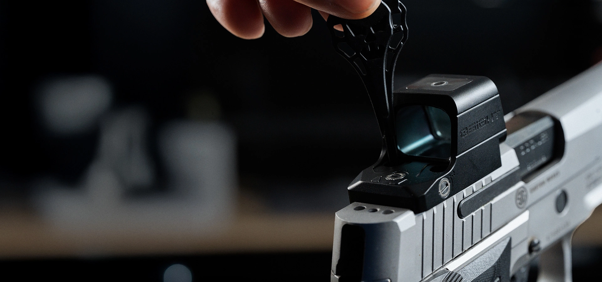 Osight XR Enclosed Red Dot Sight RMR Footprint & MRS - Olight