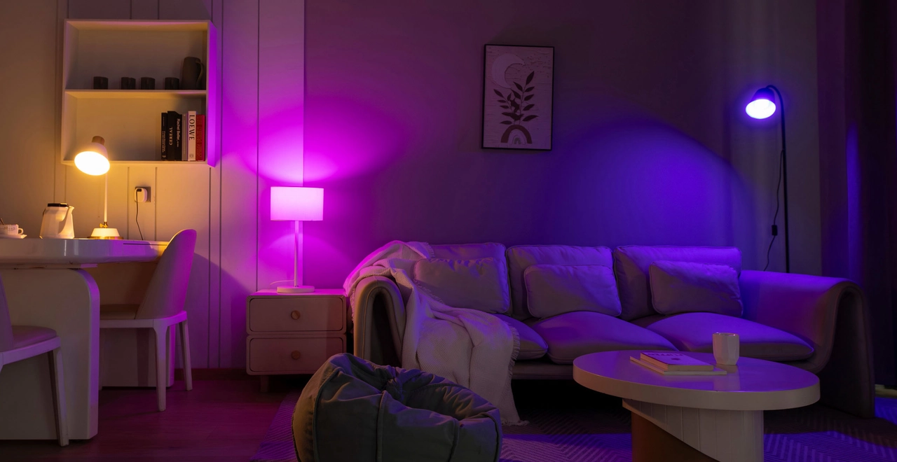 Aurevo Smart Bulb WiFi Alexa RGB Smart Mood Lighting Control - Olight