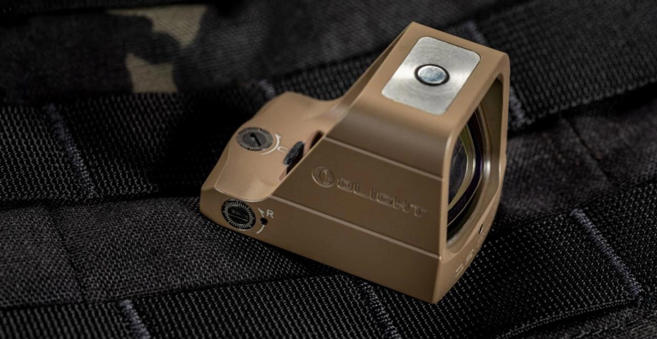 Osight 3 MOA: Rechargeable Red Dot Sight Magnetic Charging Case - Olight