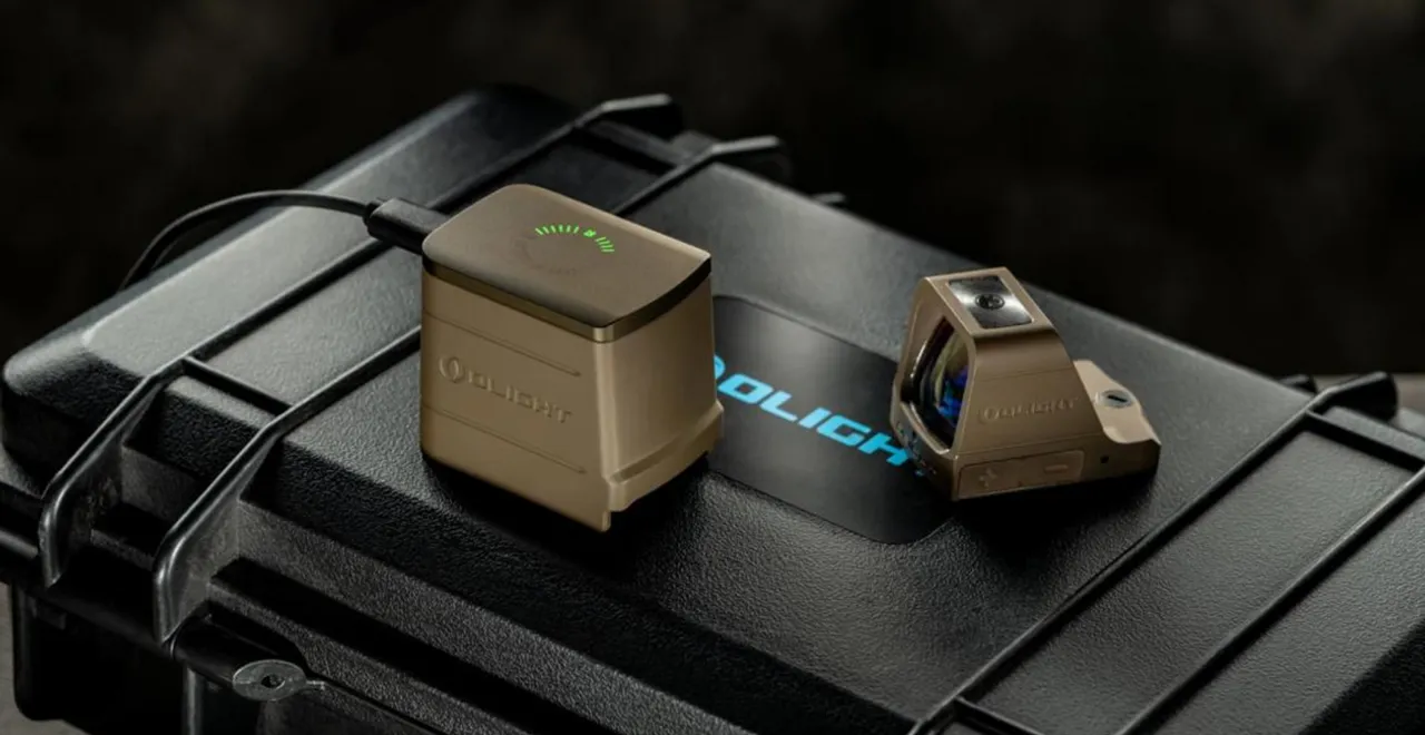 Osight 3 MOA: Rechargeable Red Dot Sight Magnetic Charging Case - Olight