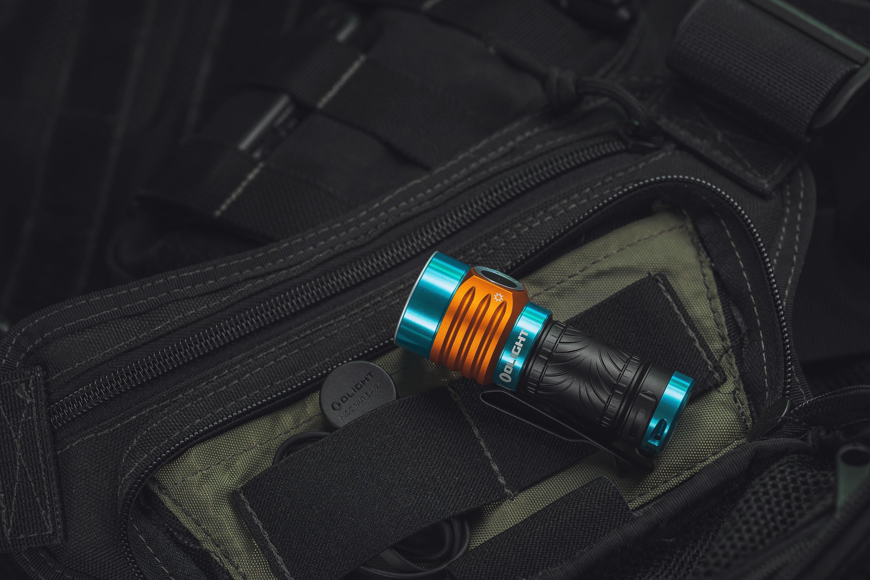 Baton Turbo compact EDC flashlight 1000 lumens 510m beam mini ...