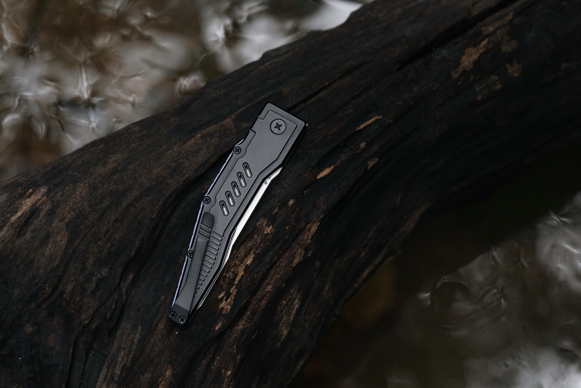 Mettle 3 Folding Pocket Tool - Olight